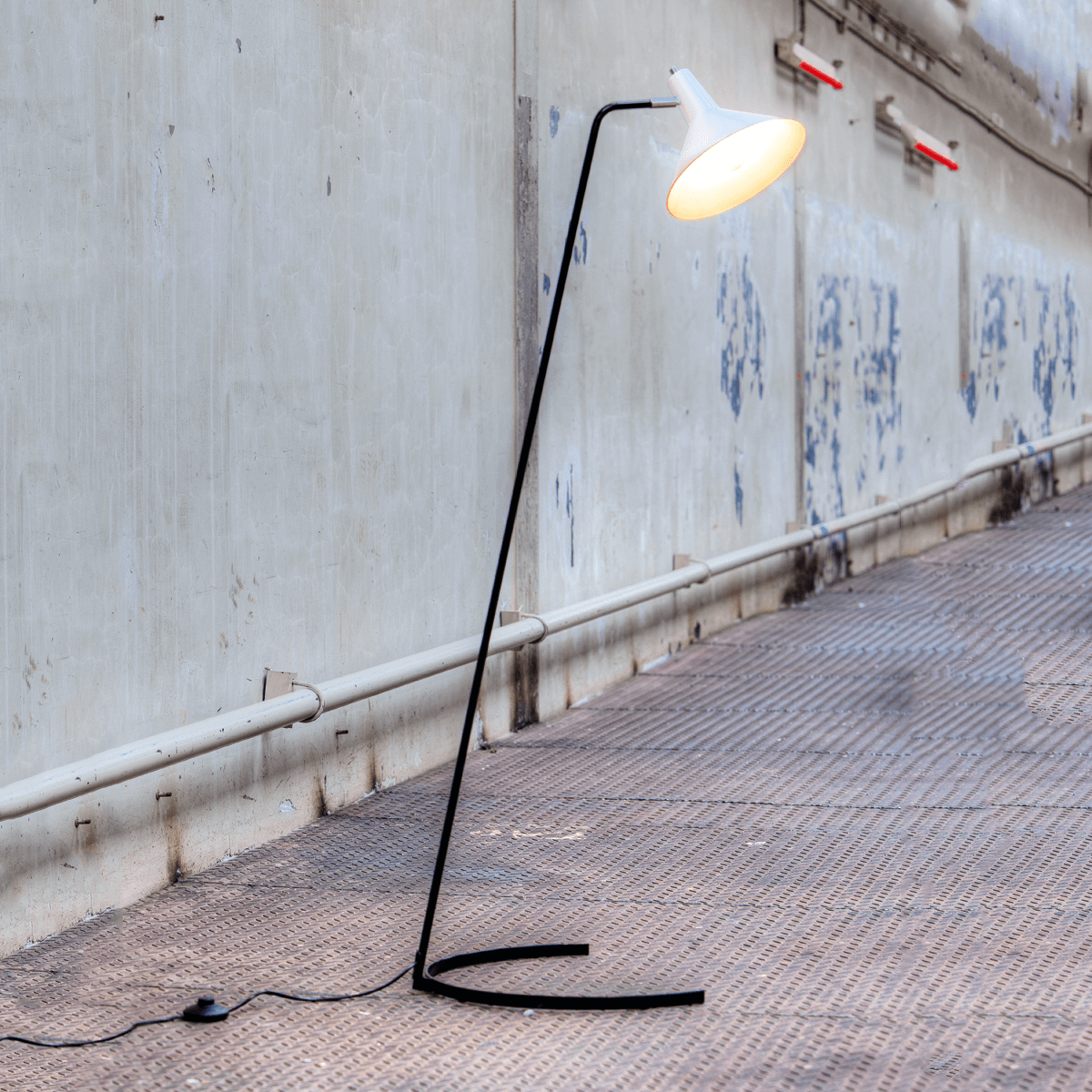 Roots Vloerlamp Design Marc Th. van der Voorn - Smukdesign